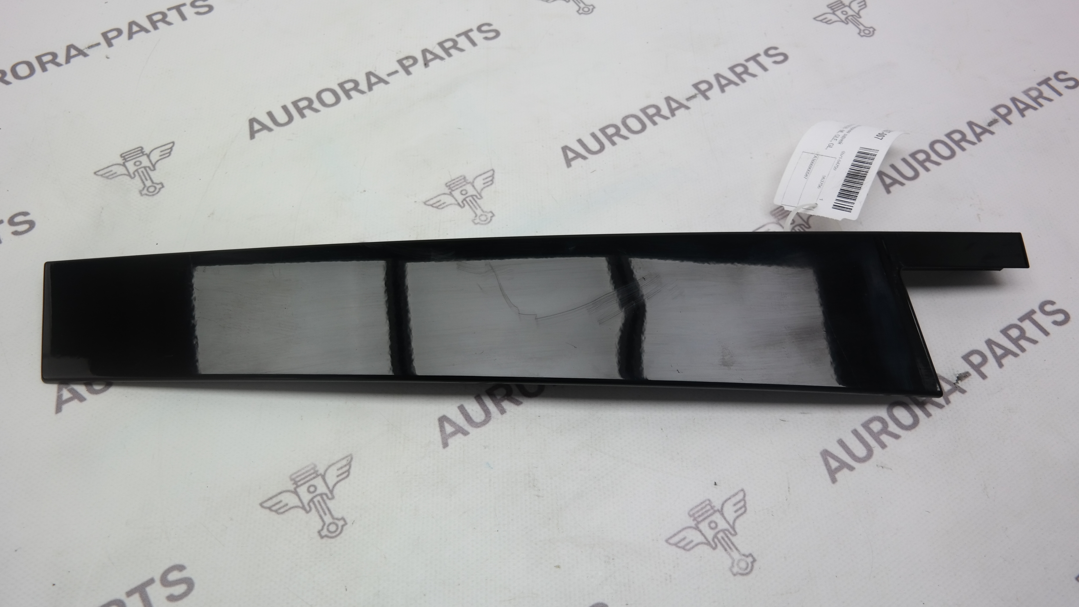 Накладка наружняя задней двери RH Mercedes GL/GLS купить по цене ...