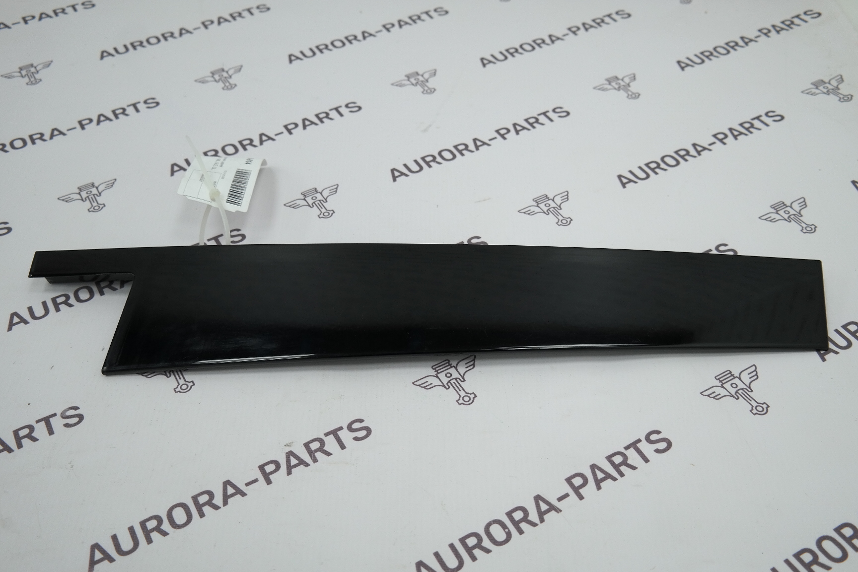 Накладка наружняя задней двери RH Mercedes GL/GLS купить по цене ...