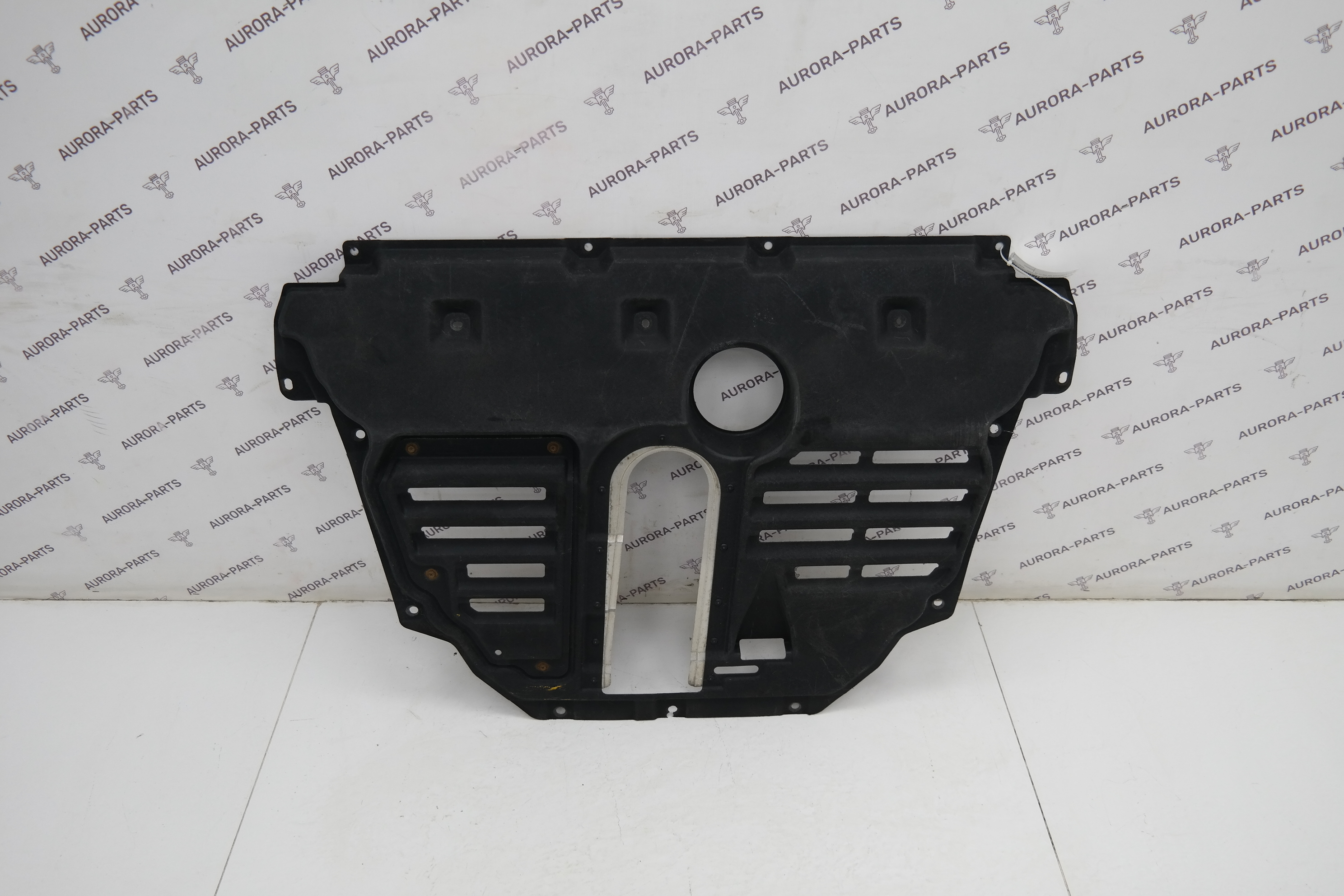 Крышка двигателя декоративная Lexus NX 200 купить по цене 4243руб ...